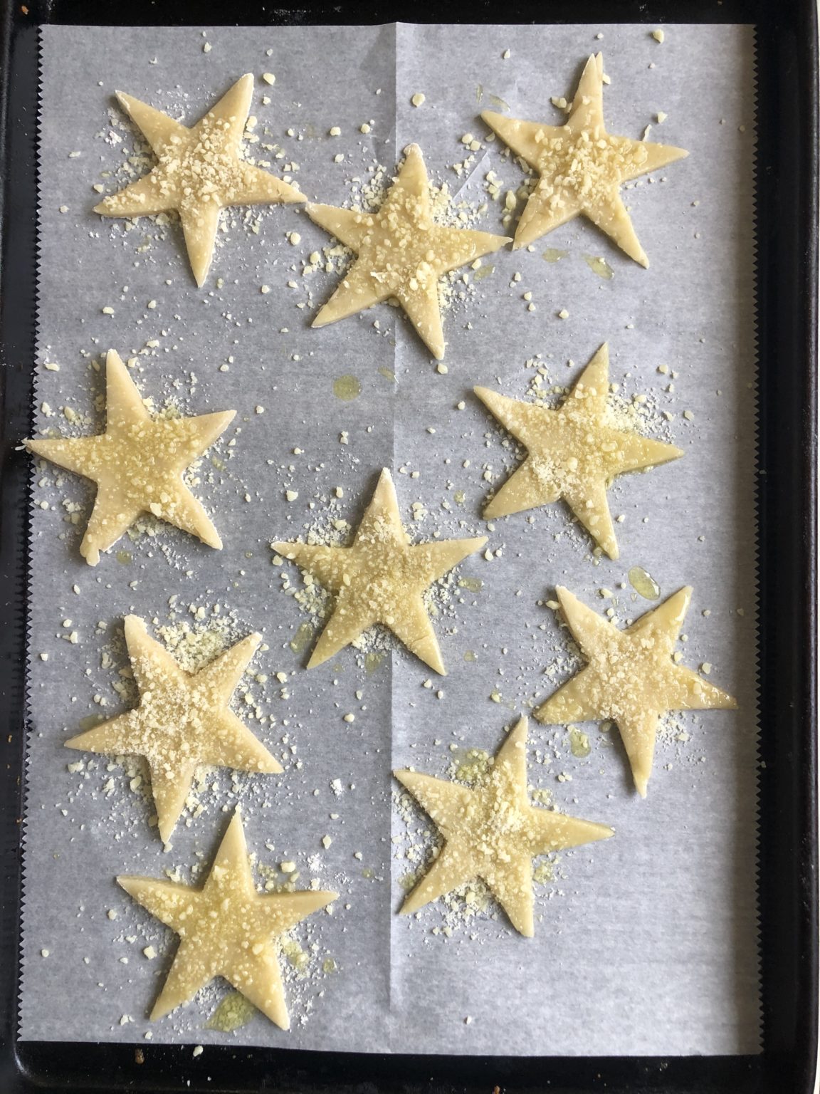 Parmesan Star Crackers from Leftover Pie Dough - Jolly Tomato