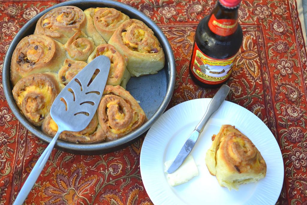 Celebration Beer Rolls and Baking with Beer - Jolly Tomato