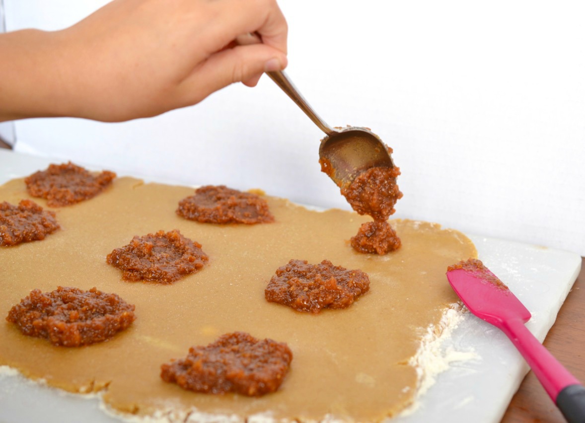 Fig Bars to Make with Your Kids - Jolly Tomato