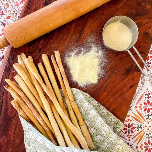 Homemade Semolina Grissini (Italian Breadsticks) - Jolly Tomato